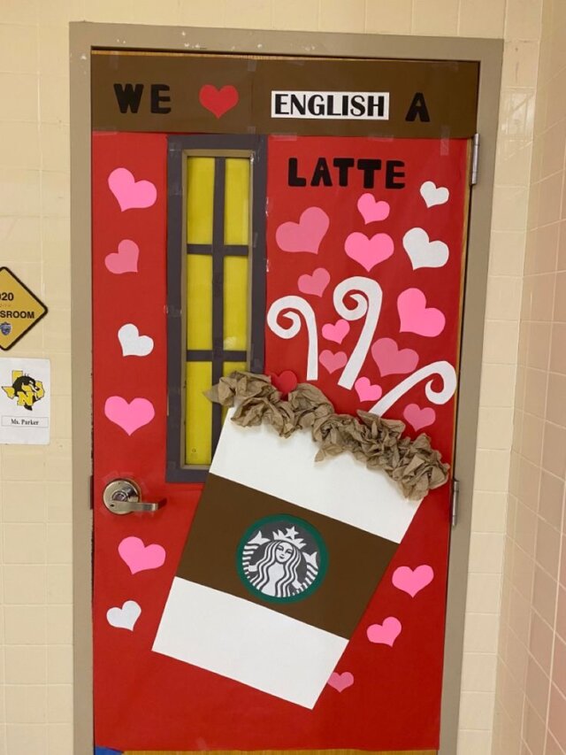 46 CREATIVE VALENTINE'S DAY DOOR DECORATIONS - Stylin by Sarita