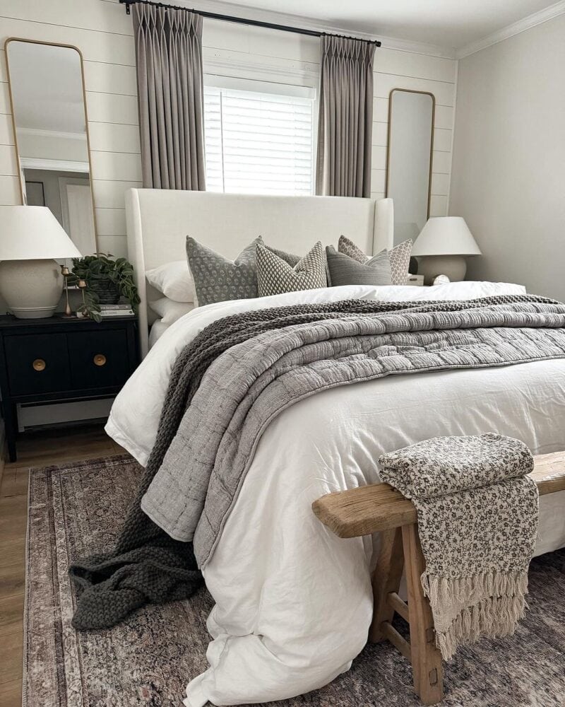 HOW TO MAKE A BED LOOK FLUFFY IN 6 EASY STEPS - Stylin by Sarita