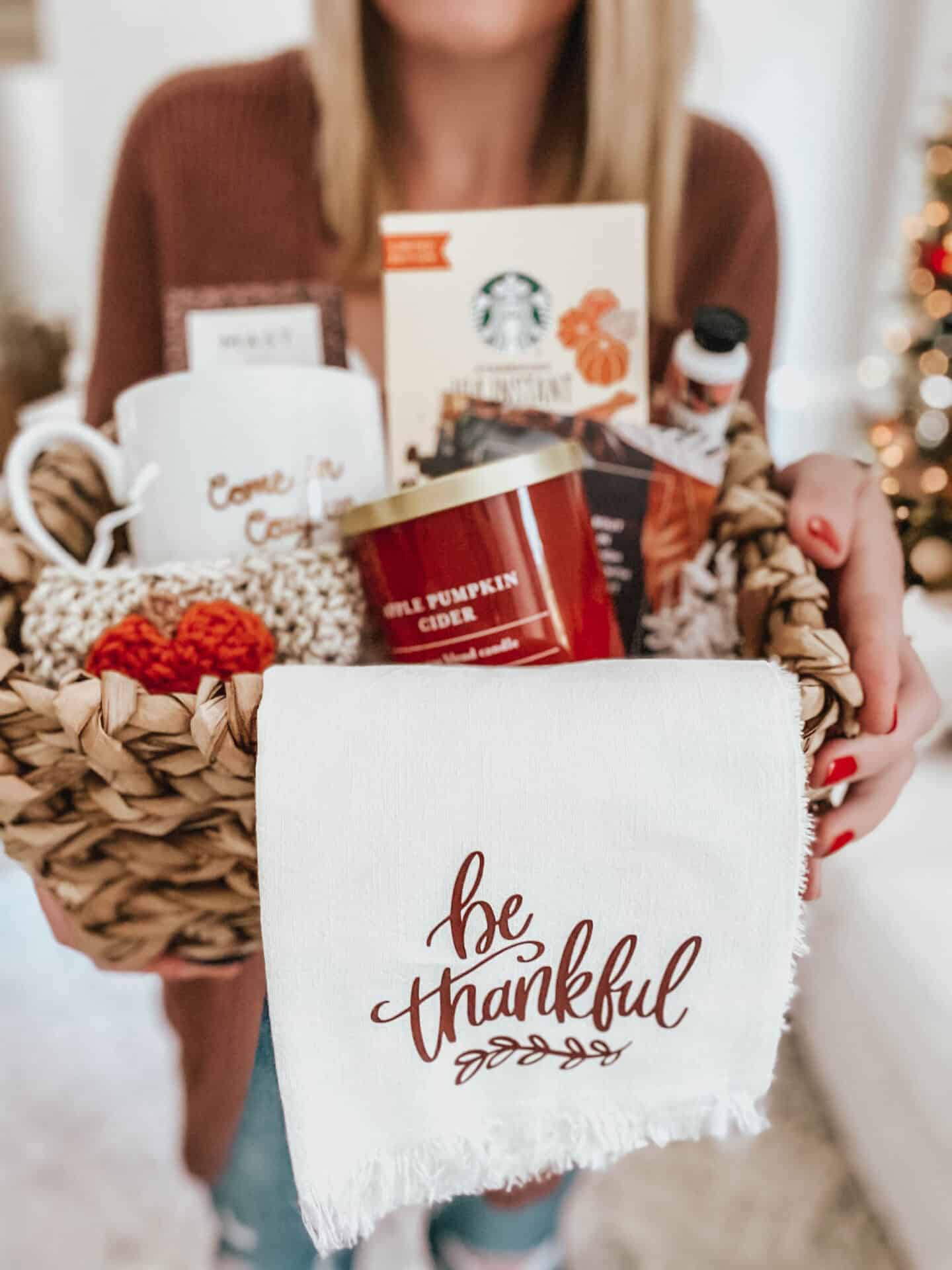 27 FRIENDSGIVING PARTY IDEAS FOR A FUN GATHERING - Stylin by Sarita