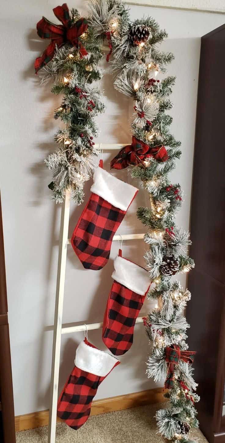 33 INSANELY CUTE DIY CHRISTMAS LADDERS IDEAS - Stylin by Sarita