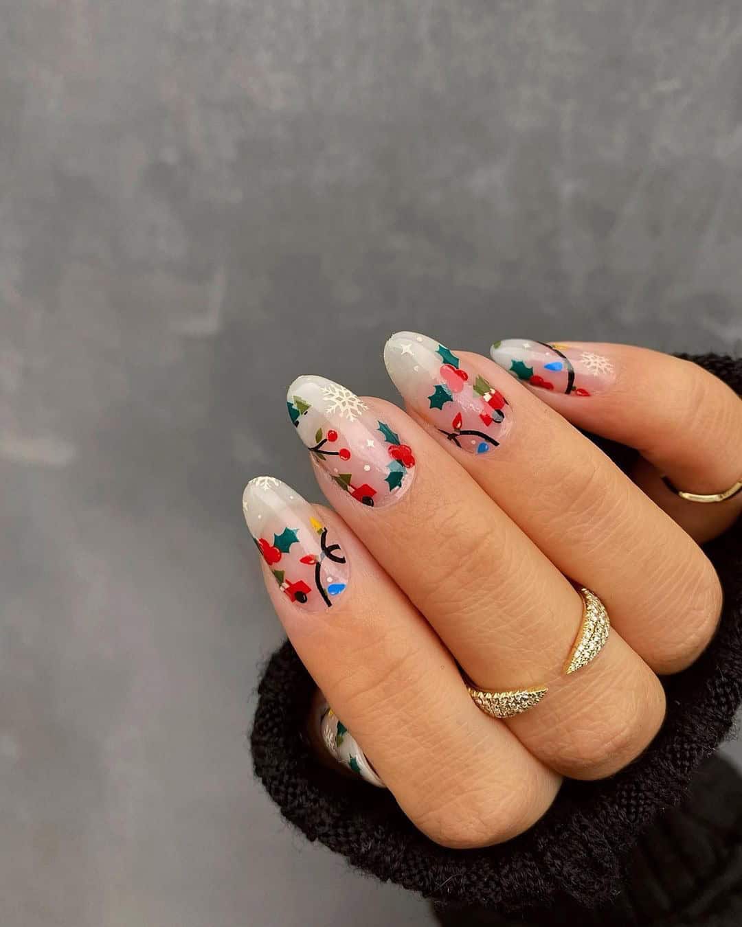 37 STUNNING SHORT CHRISTMAS NAILS YOU'LL LOVE - Stylin by Sarita