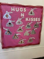 31 INSANELY ADORABLE VALENTINES BULLETIN BOARD IDEAS - Stylin by Sarita