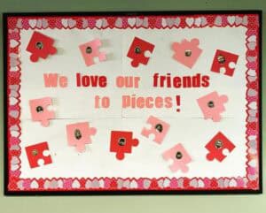 31 INSANELY ADORABLE VALENTINES BULLETIN BOARD IDEAS - Stylin by Sarita