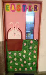 22 INSANELY CUTE EASTER DOOR DECORATIONS TO COPY - Stylin by Sarita