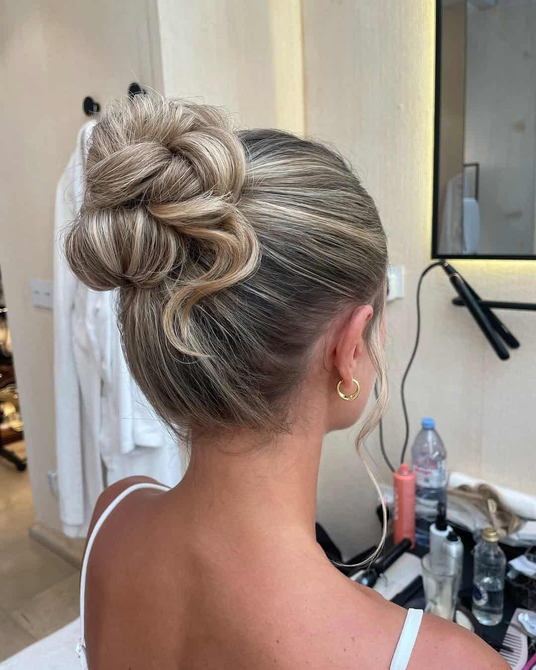 32 GORGEOUS PROM HAIRSTYLES FOR YOU TO SLAY - Stylin by Sarita