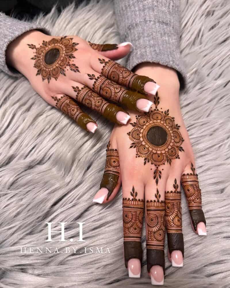 30+ INSANELY CUTE AND TRENDY MEHNDI DESIGNS FOR EID - Stylin by Sarita
