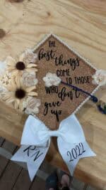 34 INSANELY CUTE NURSE GRADUATION CAP IDEAS - Stylin by Sarita