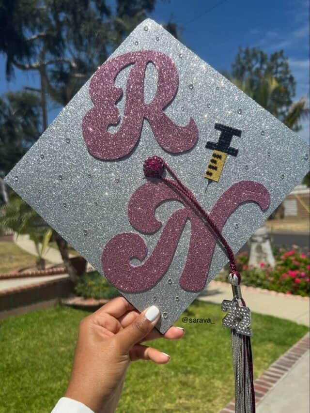 34 INSANELY CUTE NURSE GRADUATION CAP IDEAS - Stylin by Sarita