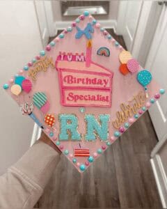 34 INSANELY CUTE NURSE GRADUATION CAP IDEAS - Stylin by Sarita