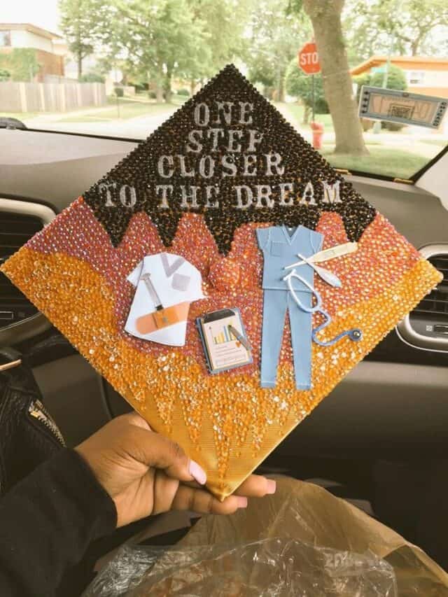 34 INSANELY CUTE NURSE GRADUATION CAP IDEAS - Stylin by Sarita
